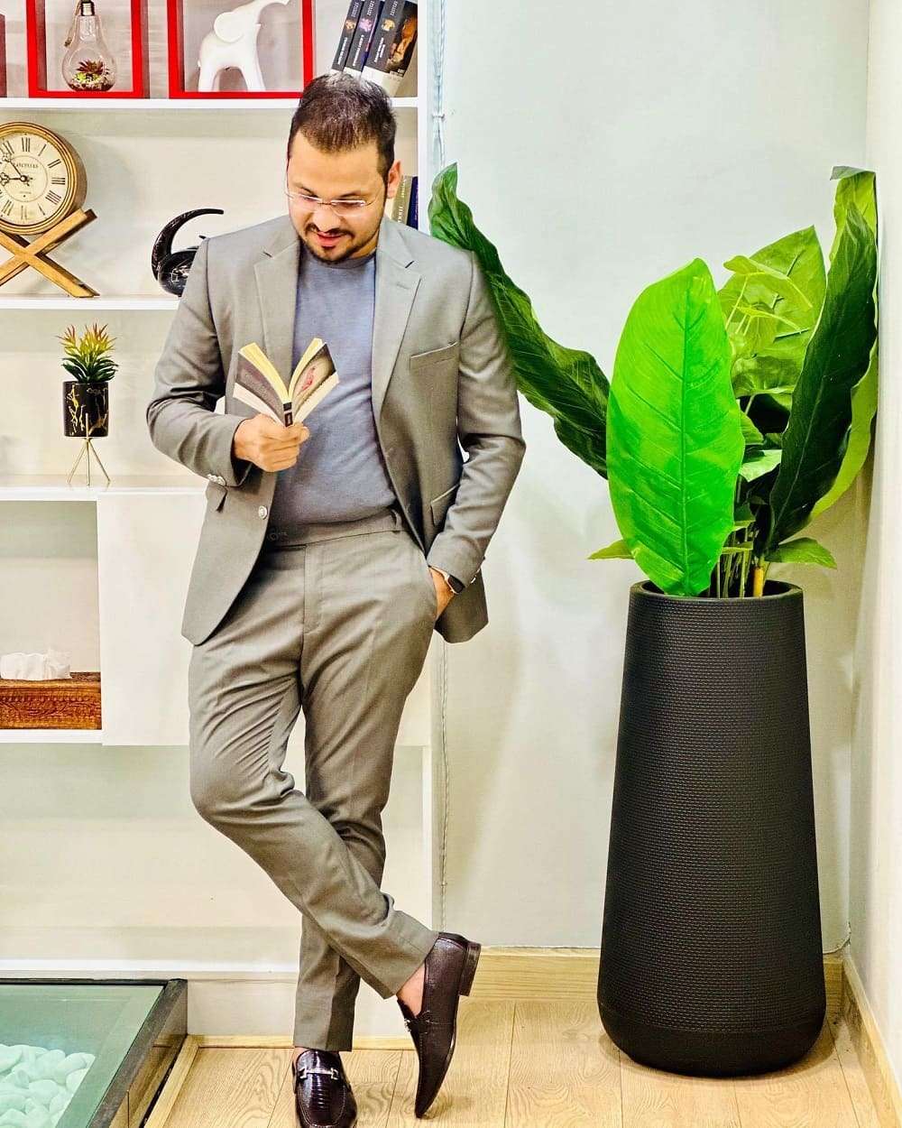 Building & Scaling a Million Dollar Company at the Age of 27 — Faiz ul ...